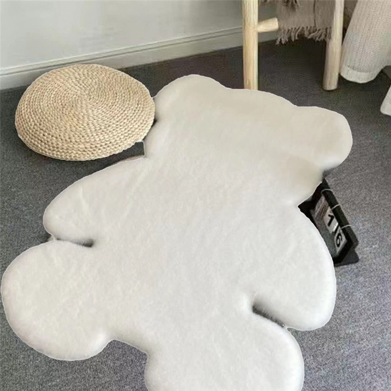 TITA-DONG Bear Shaped Area Rug, Soft Shaggy Rug for Kids Bedroom, Cute ...