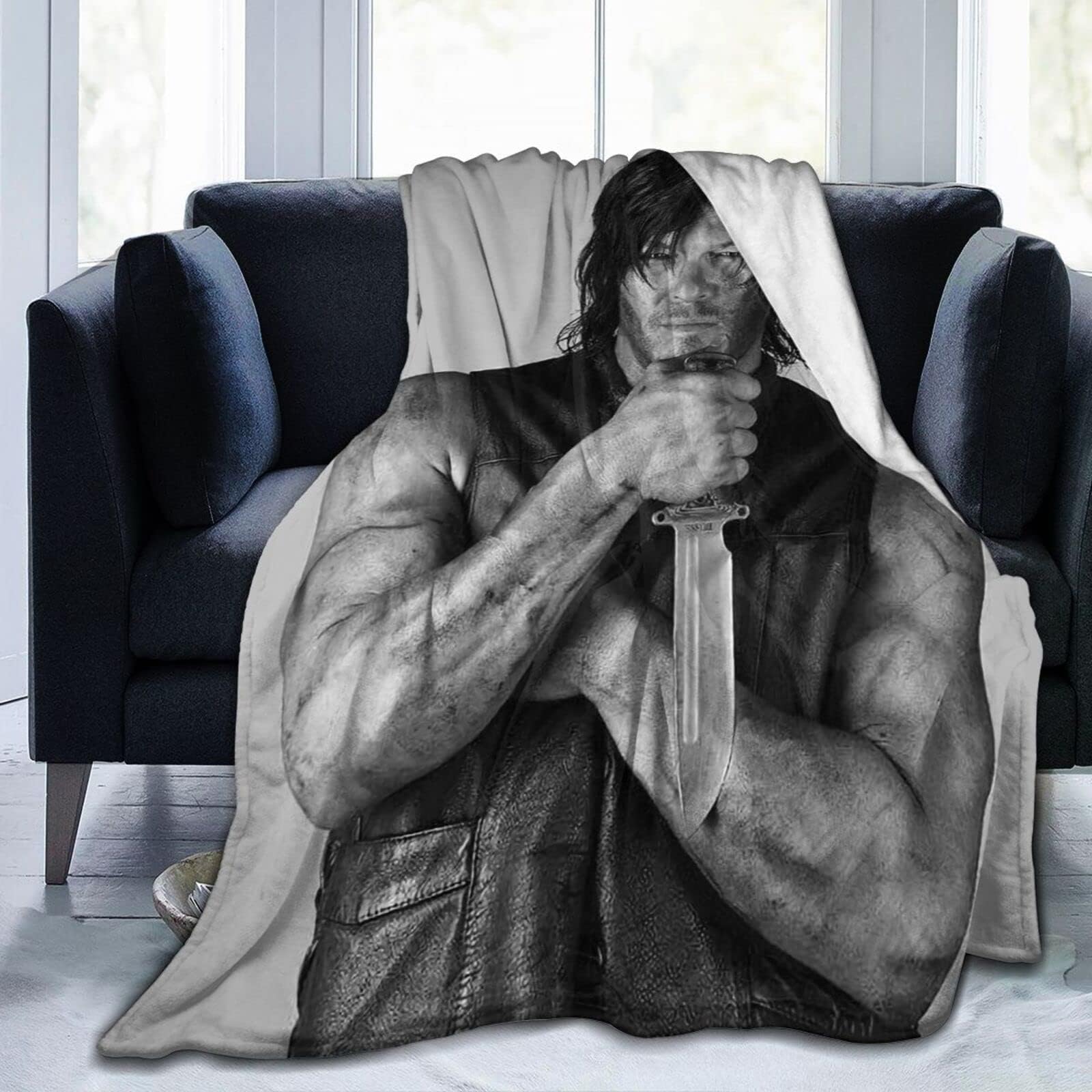 Amazon.com: Regal Comfort The Walking Dead Daryl Dixon Queen Size 79 ...