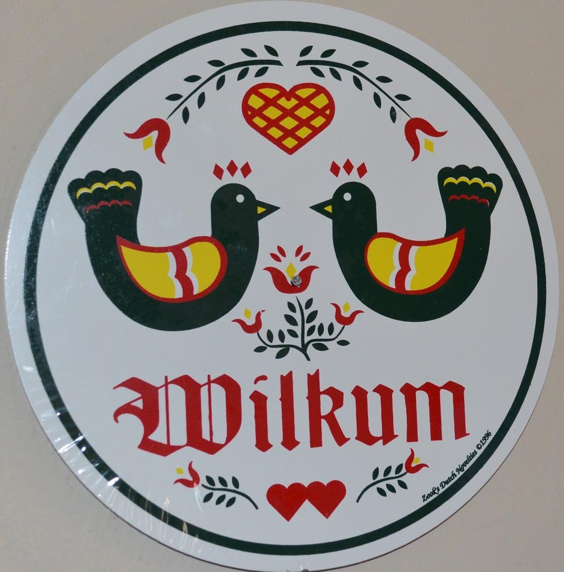 Amazon.com: 7 1/2 Inch Diameter Double Wilkum "Welcome Sign" Shows 2 ...