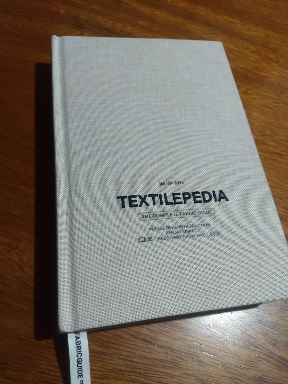 Textilepedia: The Complete Fabric Guide | Amazon.com.br