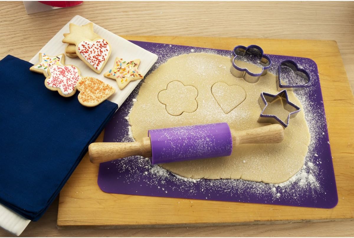 Amazon.com: KIDSLINE JMCCOKIT JR. MASTERCHEF COOKIE KIT: Cookie Cutters ...