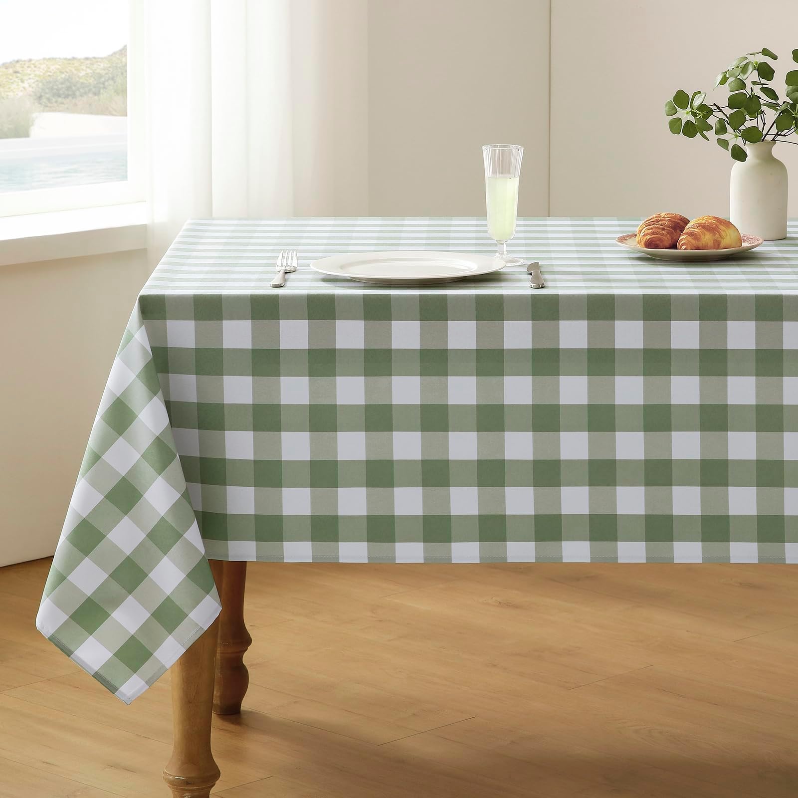 Amazon.com: Fun Express Green Gingham Plastic Tablecloth Roll - Party ...