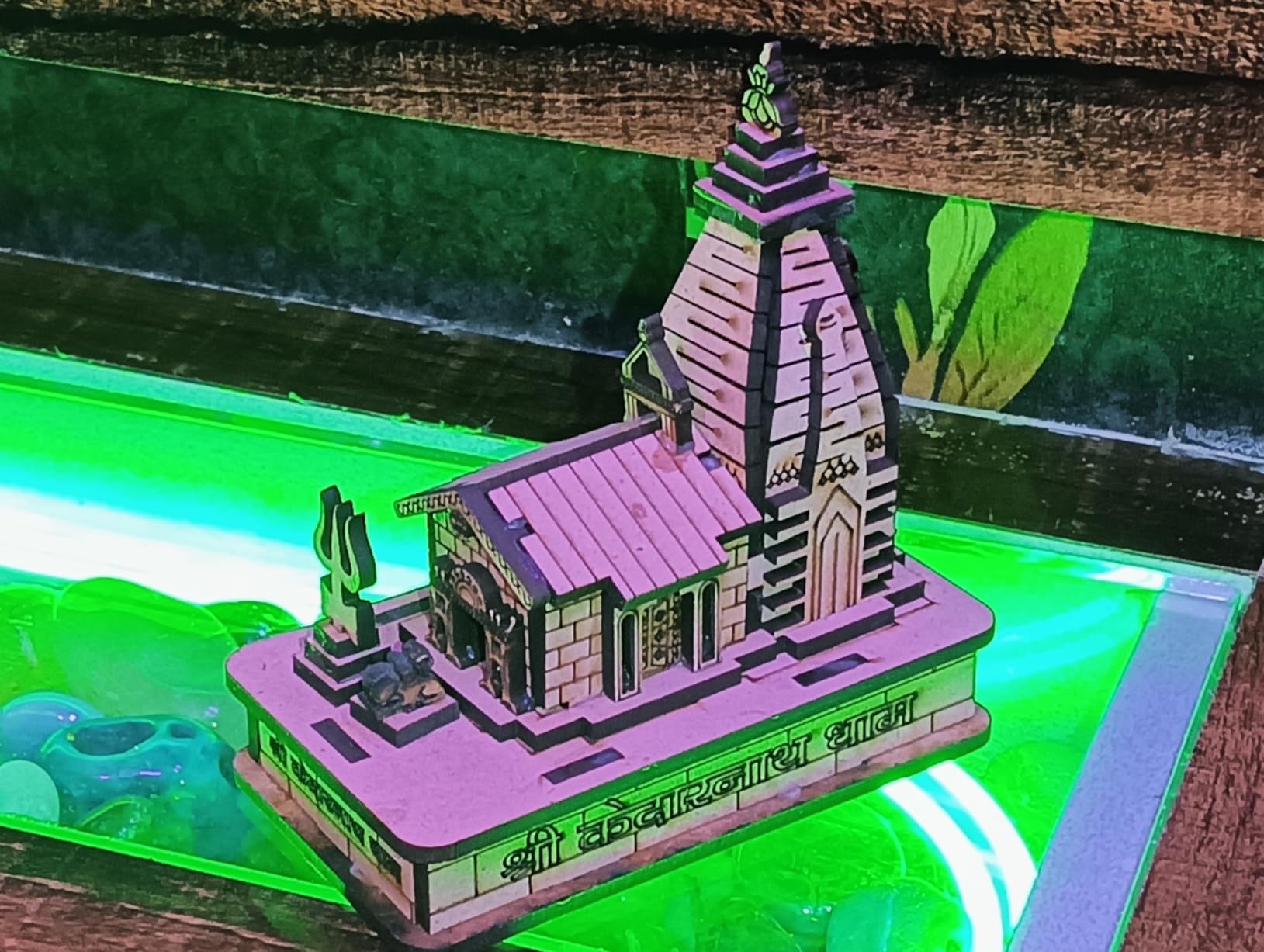GIFTZORO Kedarnath Temple Wooden Souvenir Decorative Showpiece for Car ...
