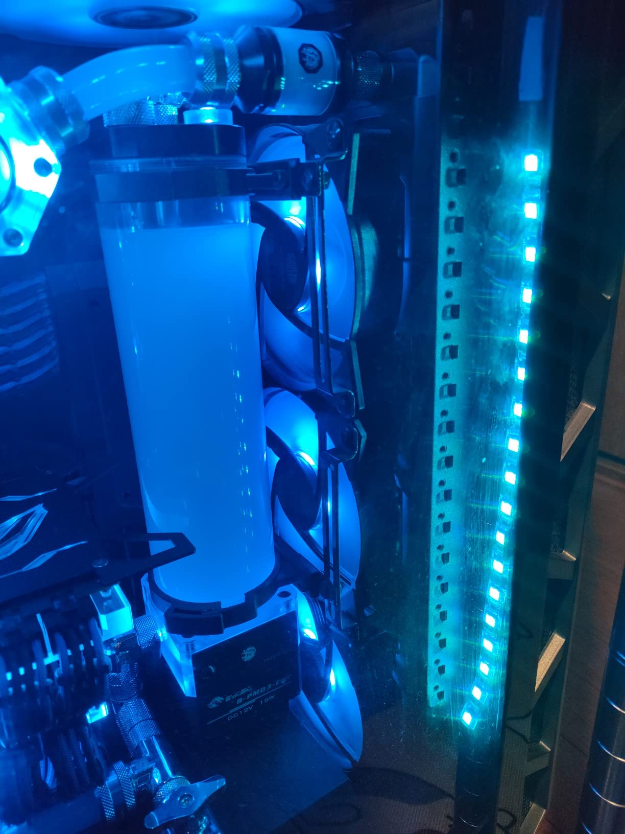 Amazon | アイネックス マグネット LEDストリップライト マルチカラー 30cm RGB LED 4ピン RLD-LED30M | アイネックス(AINEX) | USBライト 通販