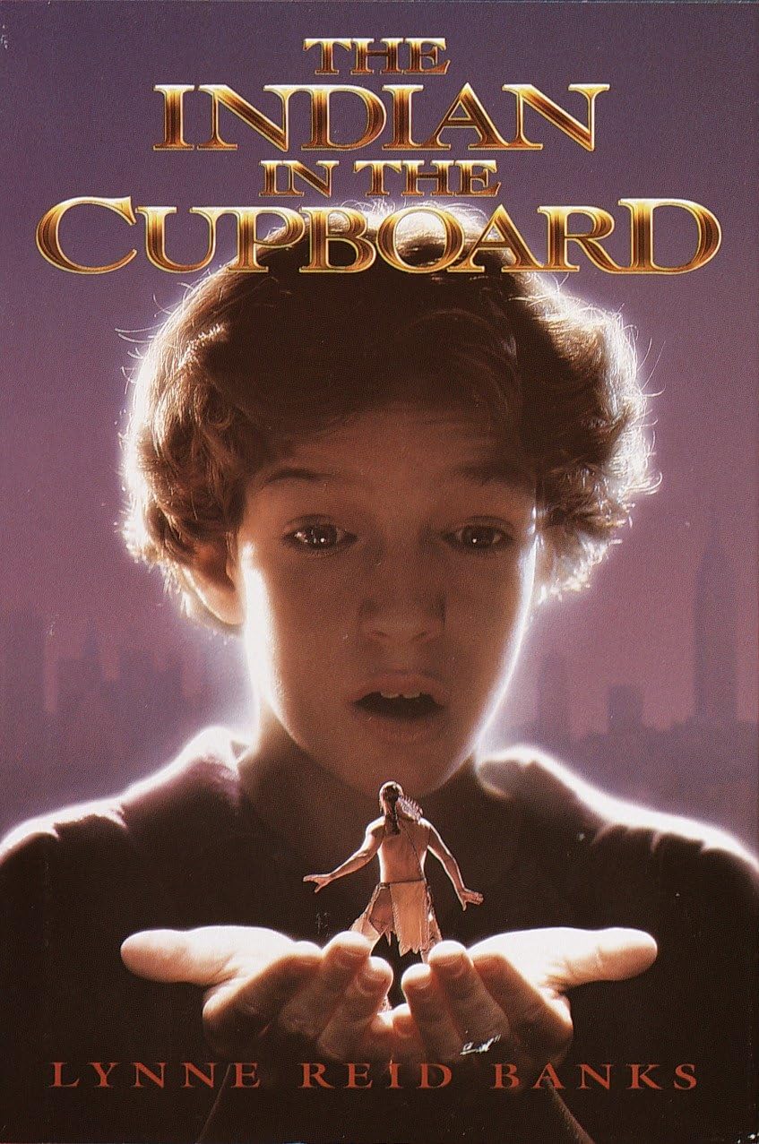 Amazon.com: The Indian in the Cupboard: 9780385170512: Banks, Lynne ...