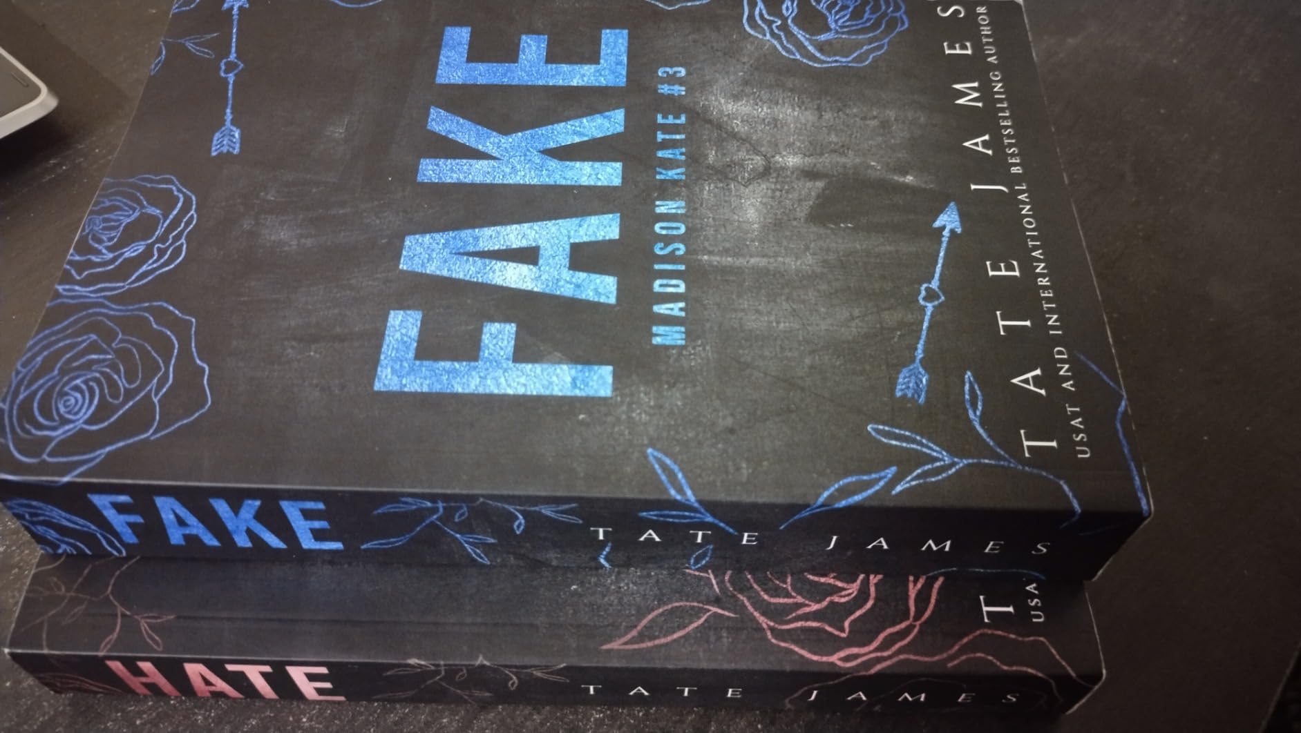 Fake: 3 (Madison Kate, 3) : James, Tate: Amazon.in: Books