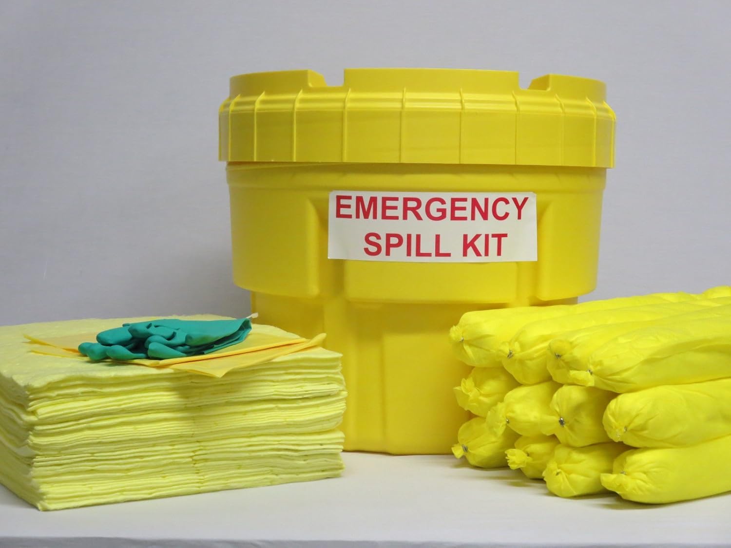 Spill Kit Products 20 Gallon Spill Kit - Aggressive: Amazon.com ...
