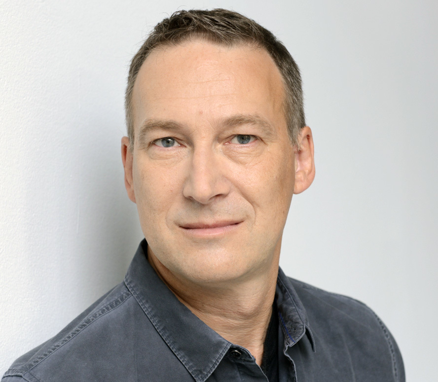 Amazon.ca: Alberto Ferrari: books, biography, latest update