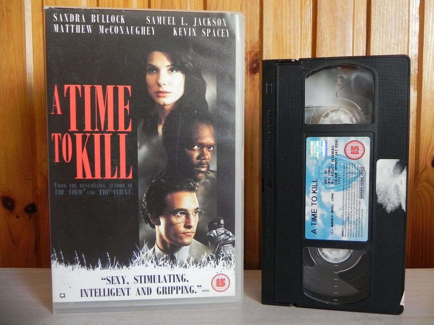 Amazon.com: A Time to Kill [VHS] : Matthew McConaughey, Sandra Bullock ...
