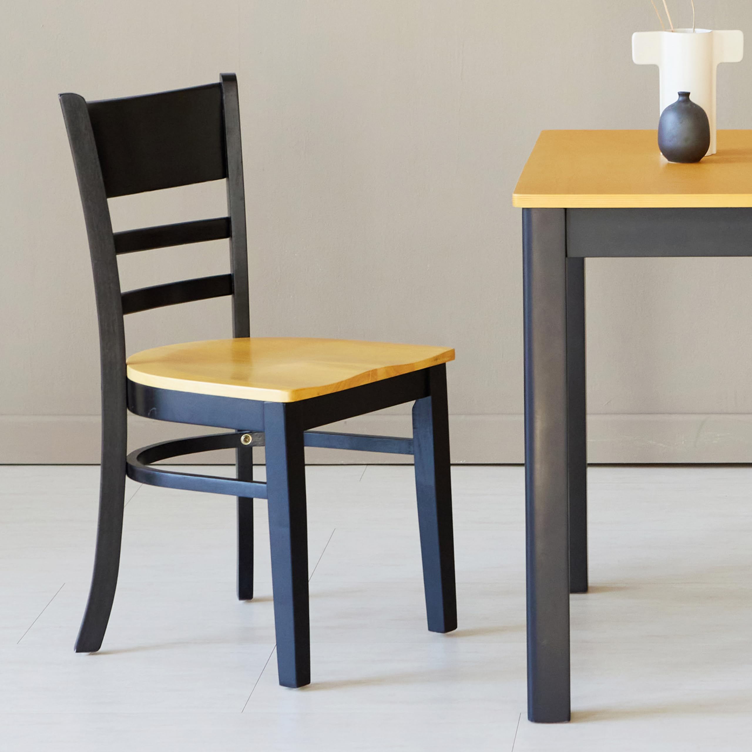 Snapklik.com : Livinia Cabin 33.5" Wooden Dining Table/Small ...