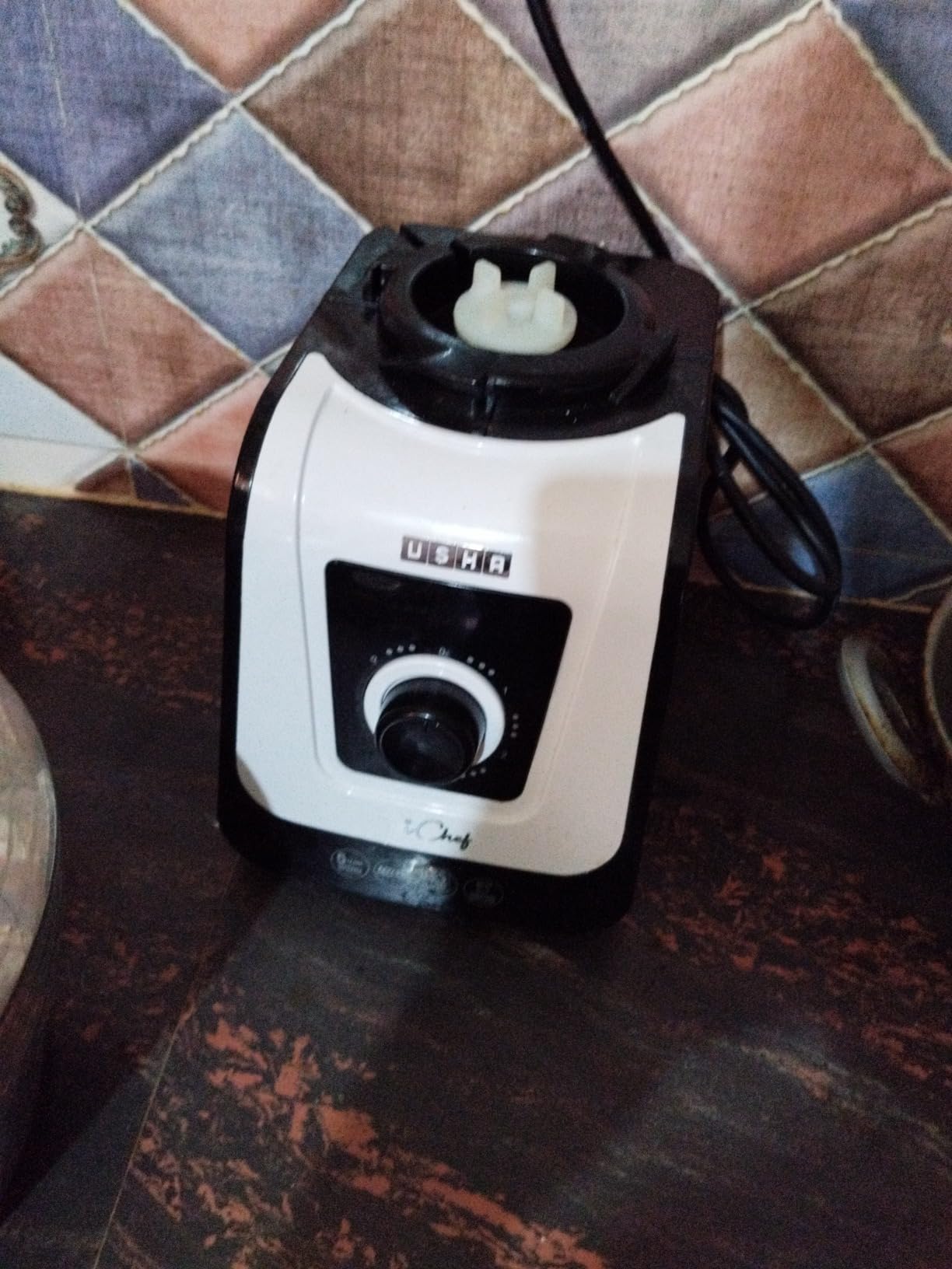 Buy USHA ICHEF 750 Watt Copper Motor Mixer Grinder with 3 SS Jars ...