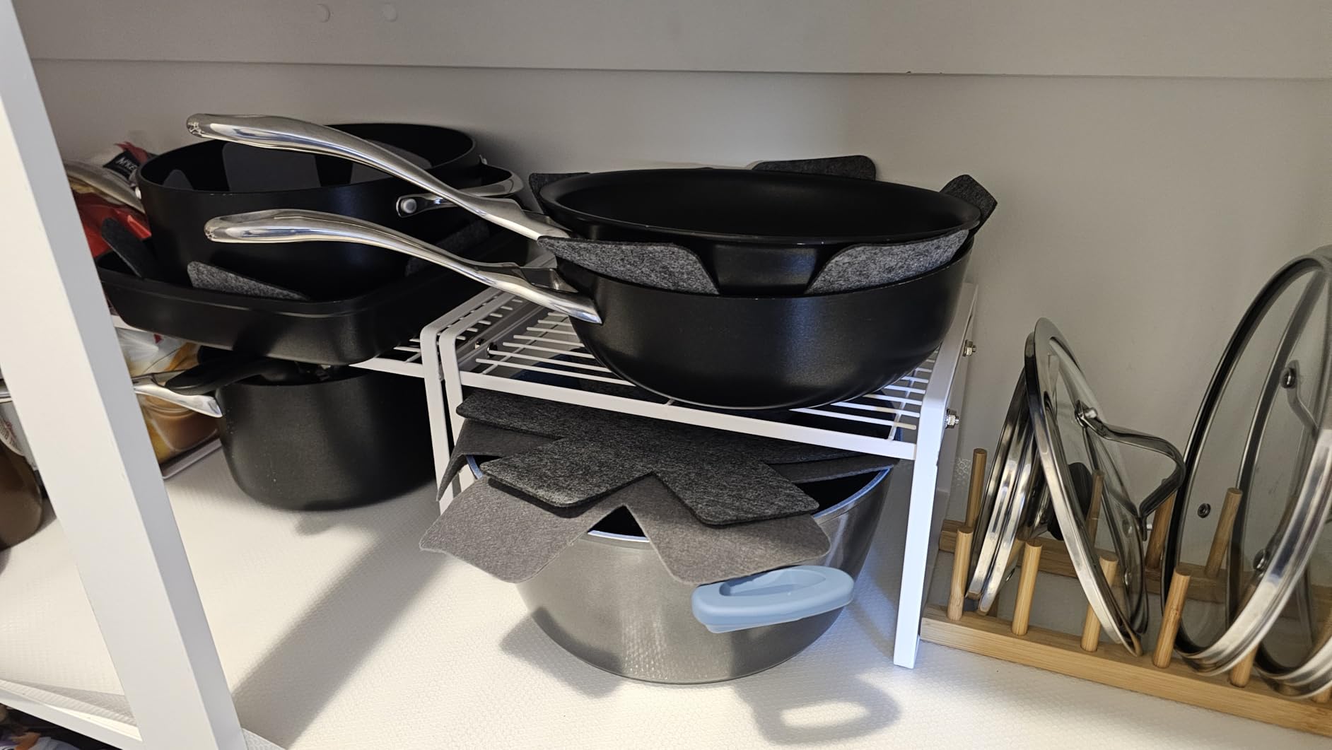 HQahnekme Kitchen Cabinet Organiser, Shelf Insert with Non-Slip Mat ...