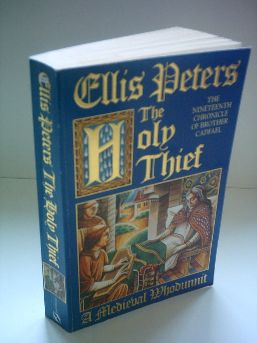 Holy Thief (The Chronicles of Brother Cadfael) : Peters, Ellis: Amazon ...