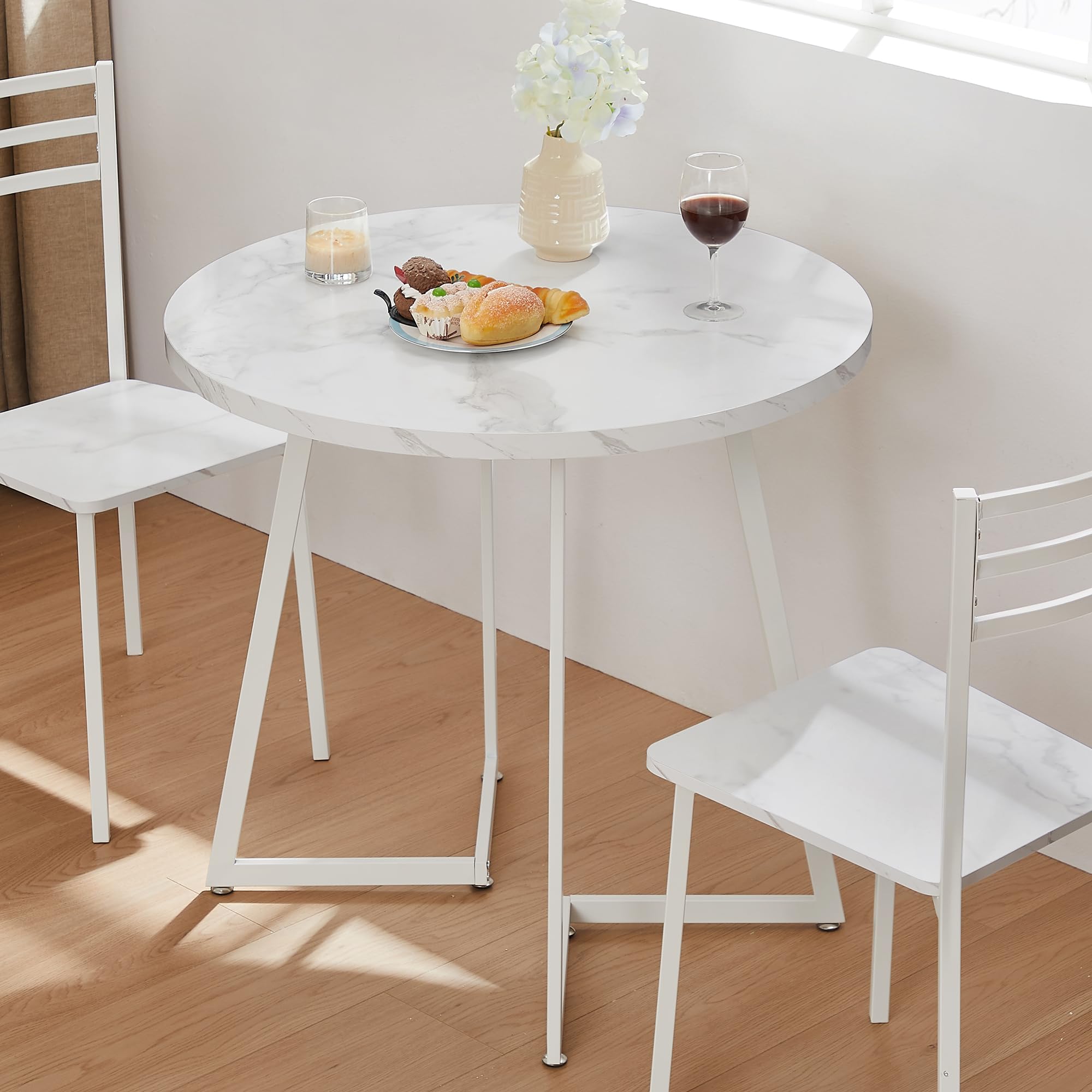 Amazon.com - VECELO Round Dining Room Table with Wood Grain Tabletop ...