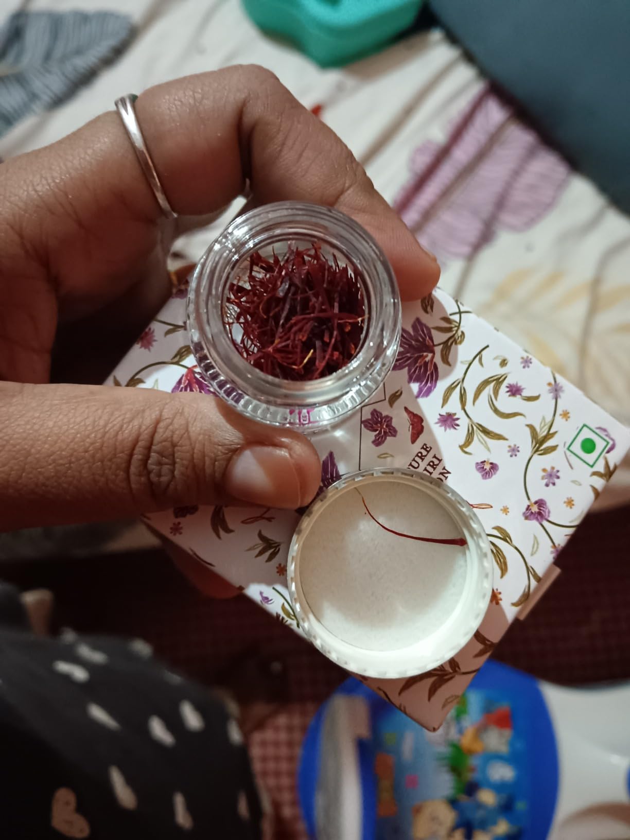 Himalayan Elevation Original Kashmiri Saffron/Kesar, 0.5g, A TATA ...