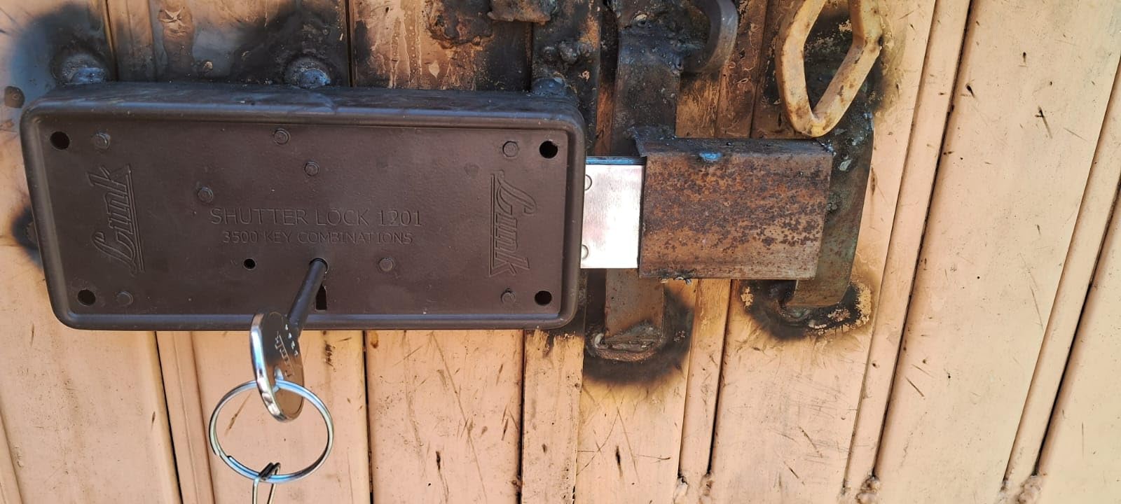 Link Universal Shutter Lock for Both Side Locking System 3500 Key ...