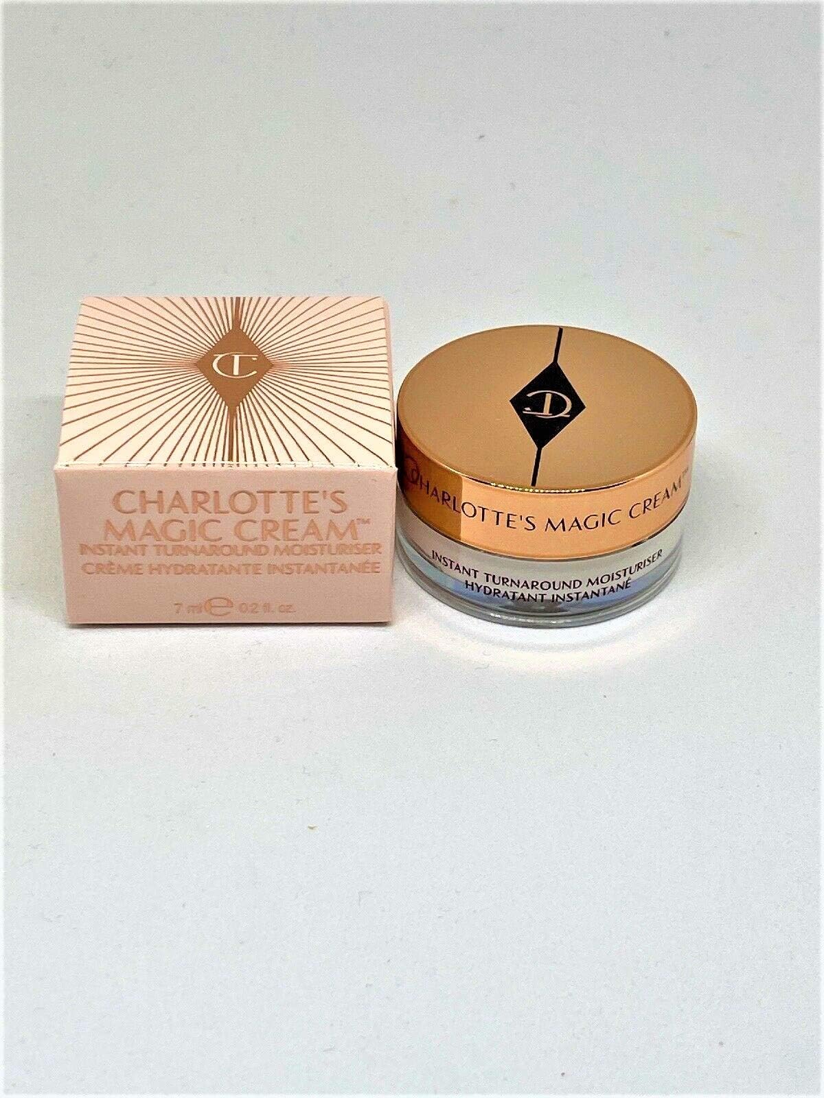 Amazon.com: Charlotte Tilbury Magic Cream 1.01 Ounce / 30ml Instant ...