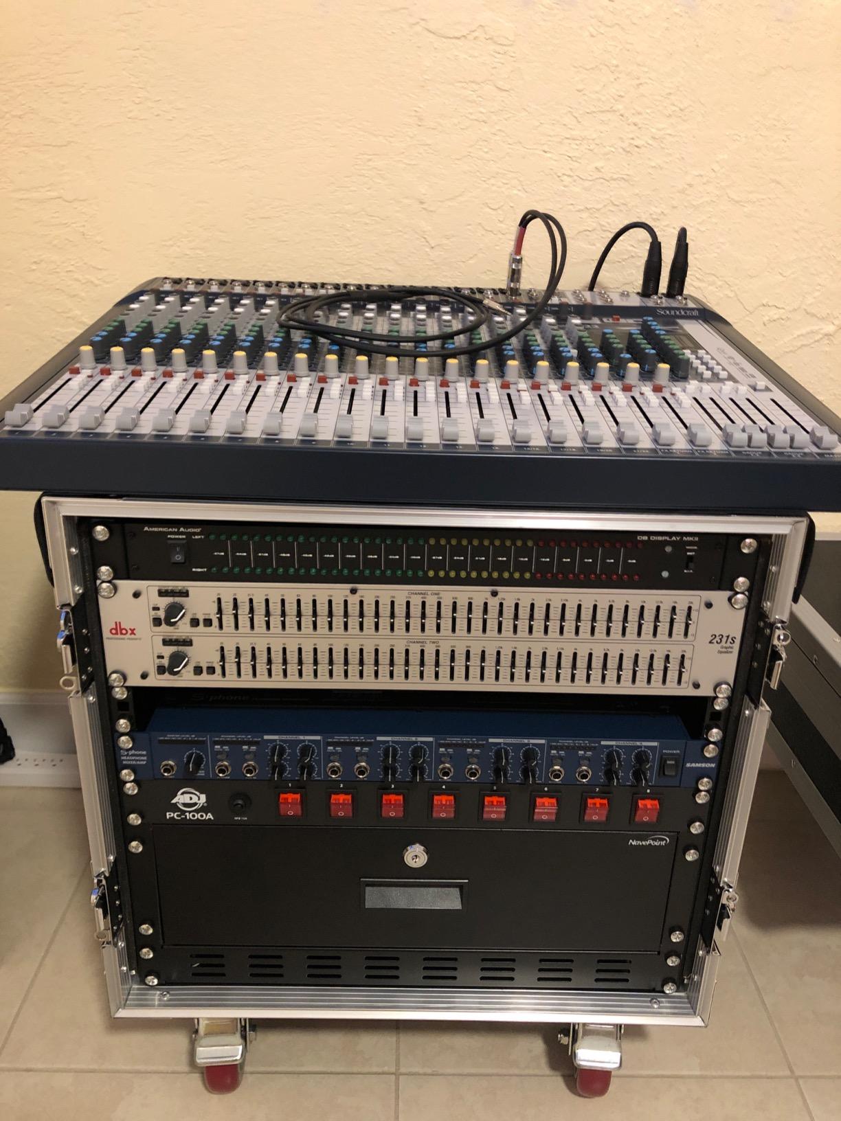 Amazon.com: Seismic Audio Speakers Heavy Duty 10 Space ATA Rack Case ...