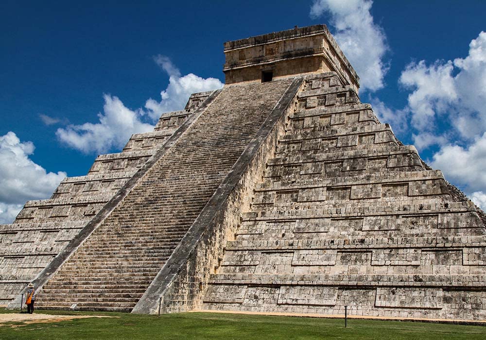 Mayan Pyramids Wallpaper