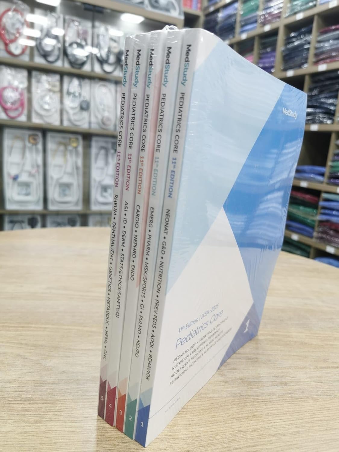 MEDSTUDY PEDIATRICS ELEVENTH EDITION 2023 - 2024: DR TONY HANNAMAN: 9781944551582: Amazon.com: Books