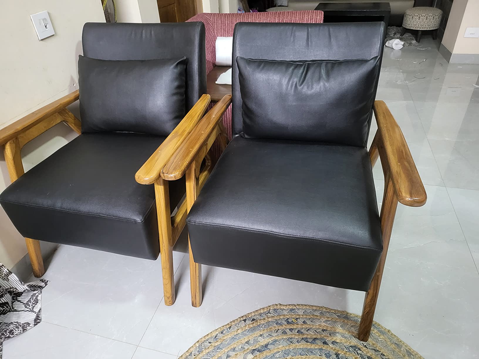 LSFH Unique Design True Innovations Hendricks Leatherette Accent Chair ...