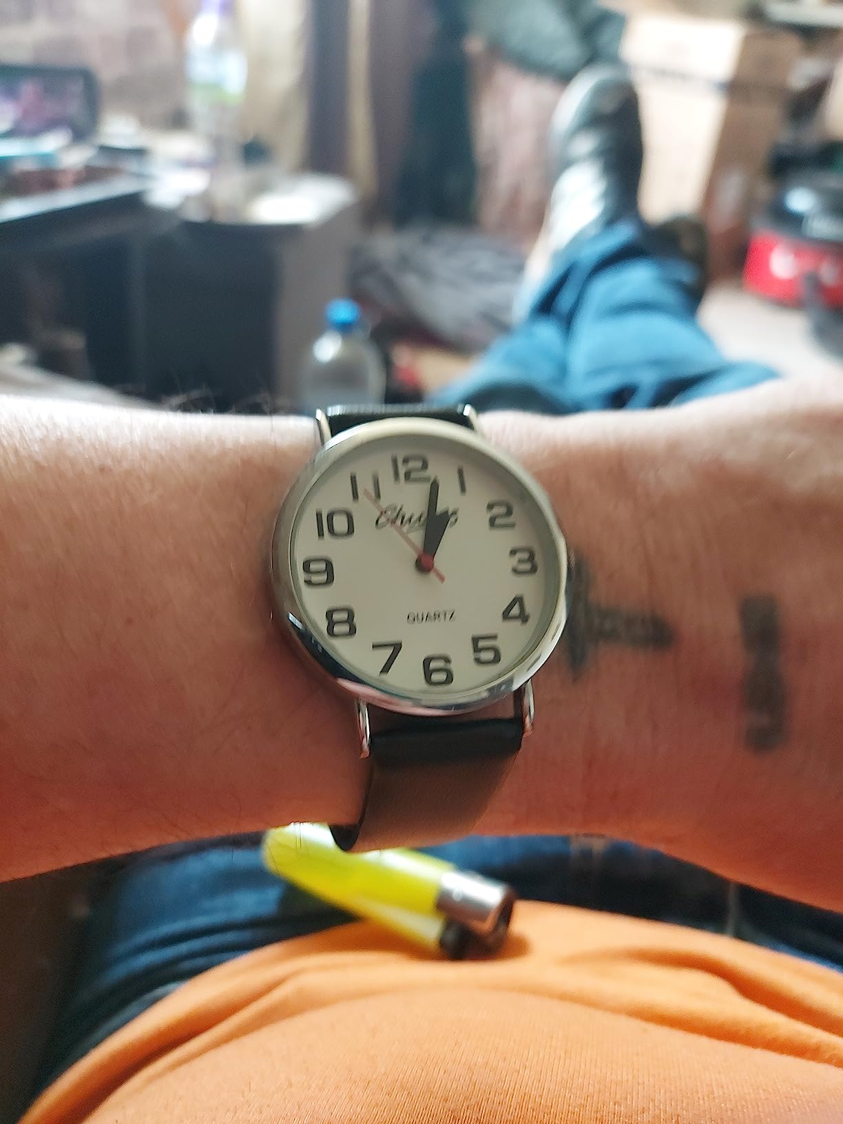 Chums | Classic Watch Leather Strap Easy Read with Big Numbers Mens Or ...