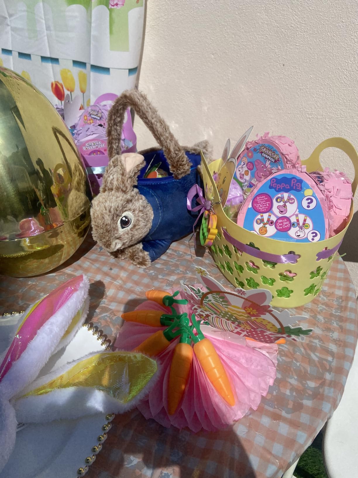 Amazon.com: Easter Party Banner Hanging Decorations: Bunny & Egg Swirl ...