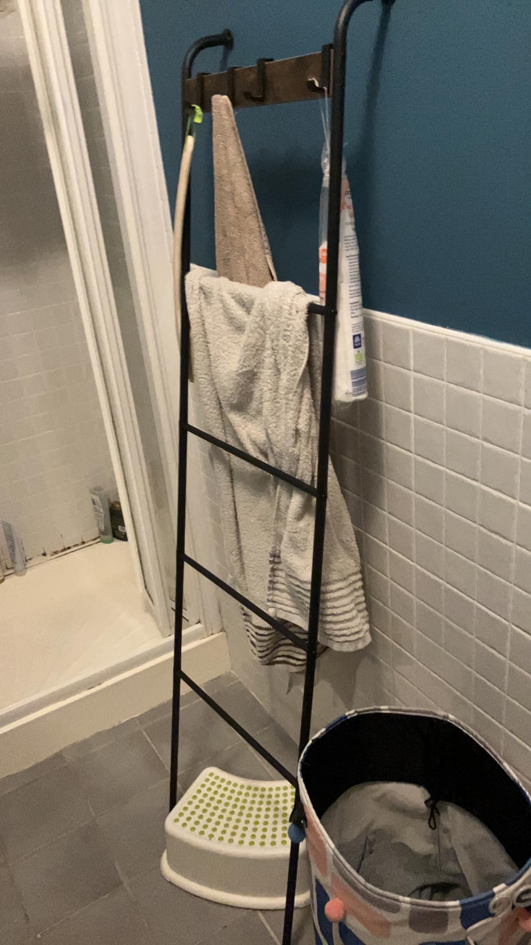 Towel Ladder, 5 Tier Towel Rack Towel Rail Metal Blanket Ladder ...