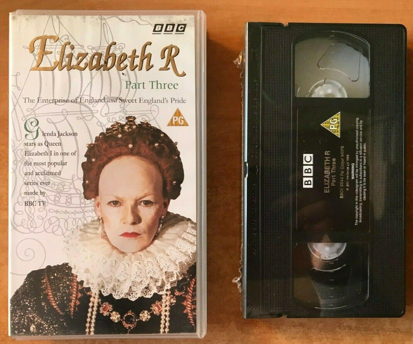 Amazon.co.jp: Elizabeth R [VHS] : Jackson Glenda: DVD