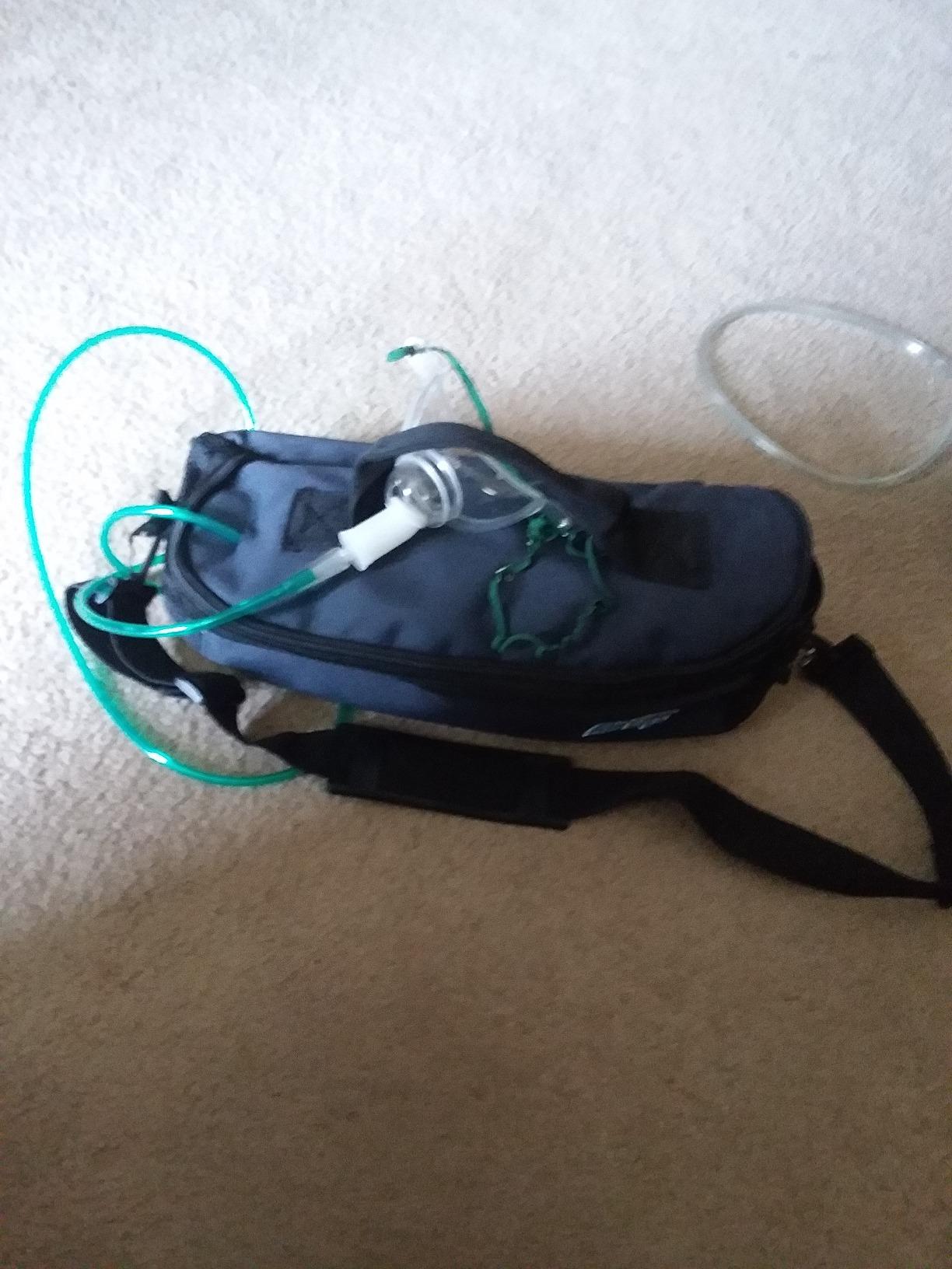 Amazon.com: Roscoe Medical Portable Oxygen Cylinder Carrier - Camera ...