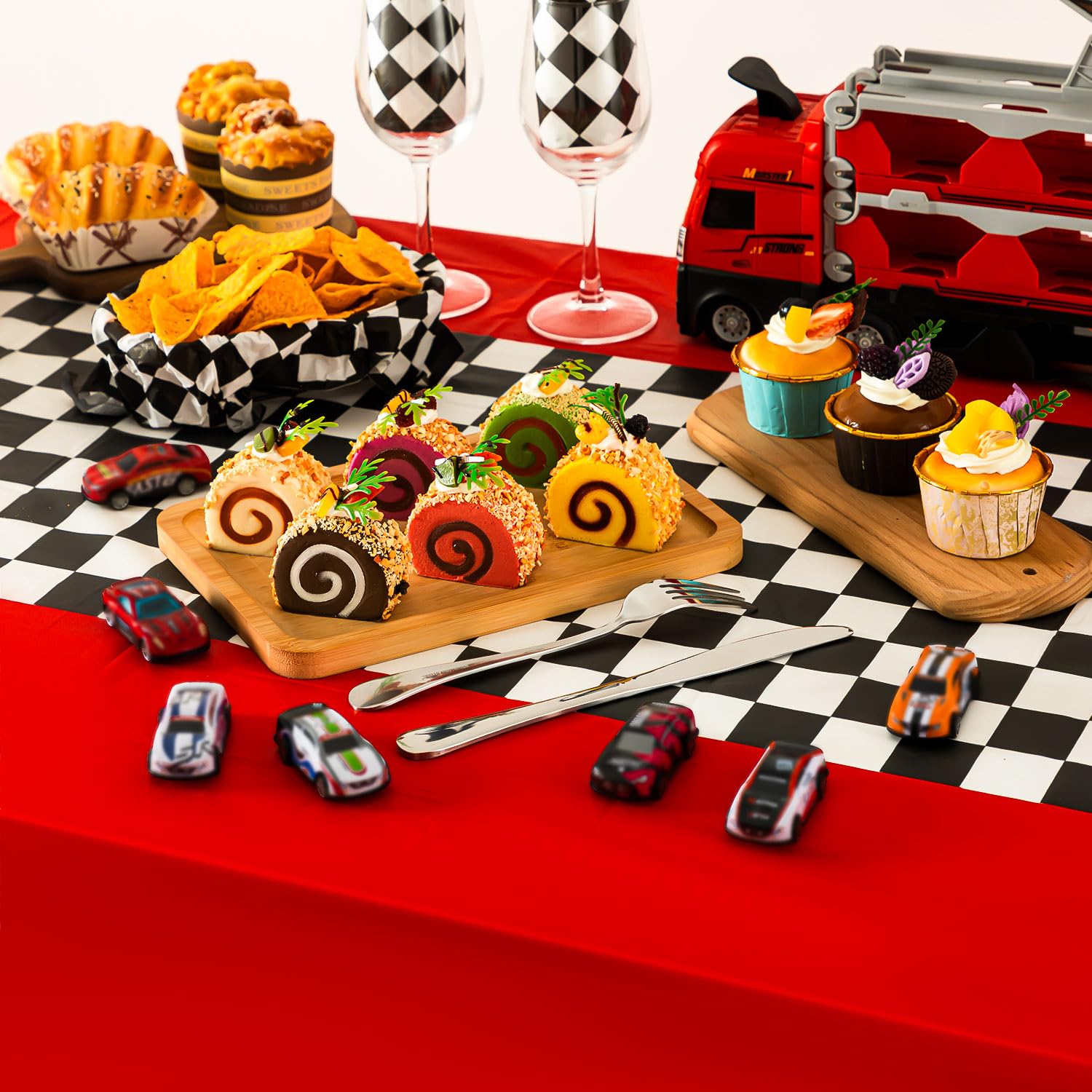 Snapklik.com : Black And White Checkered Flag Tablecloth, 3Pcs Plastic ...