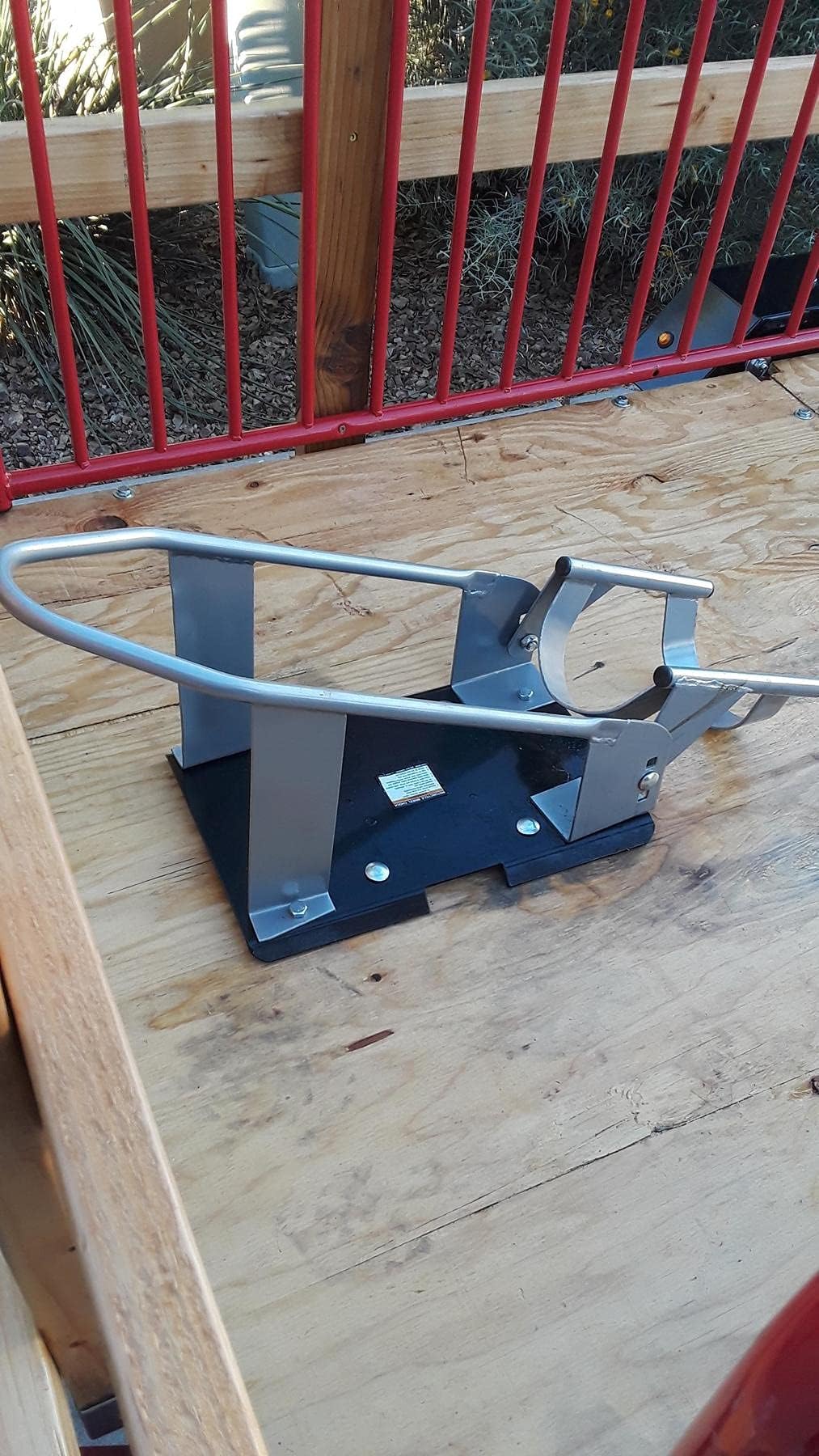 Amazon.com: Pittsburgh Motorcycle Steel Wheel Chock Mount Automatic ...