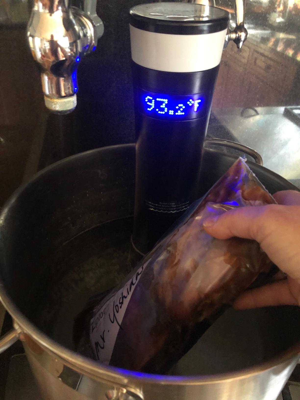 Under Pressure: Cooking Sous Vide (The Thomas Keller Library): Keller ...