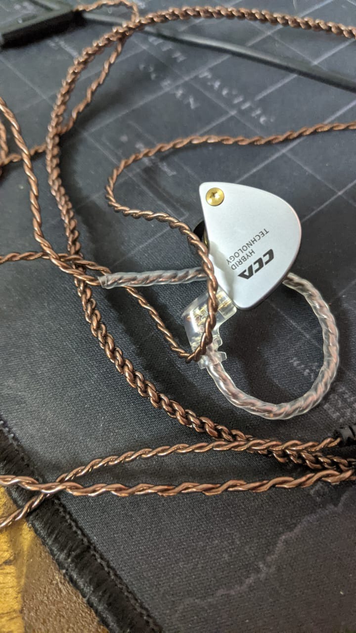 CCA CA4 Wired In Ear Earphones with Mic (Black) : Amazon.in: Electronics