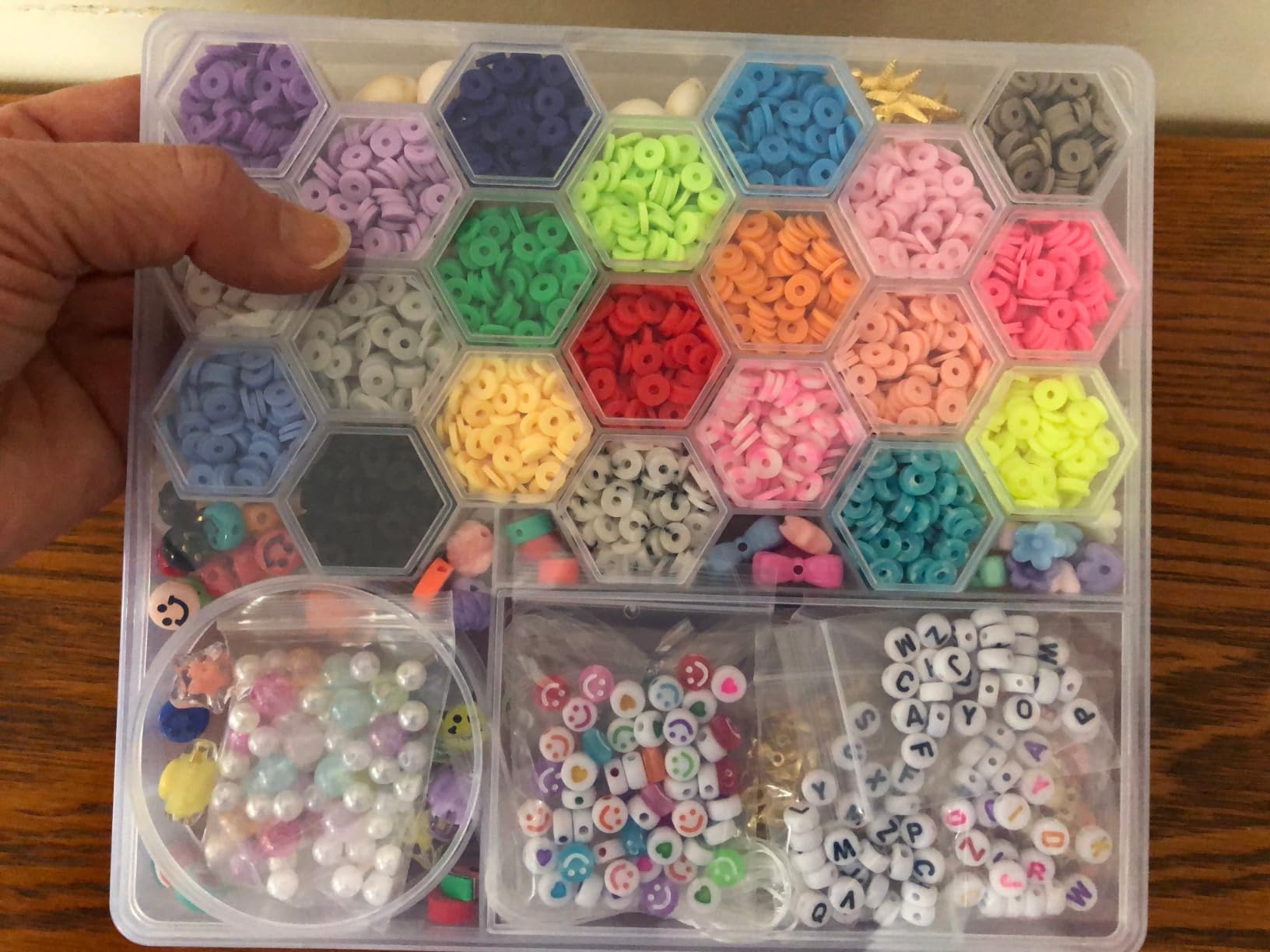 $1/mo - Finance Clay Beads Kit, 6000PCS Friendship Bracelet Making Kit ...