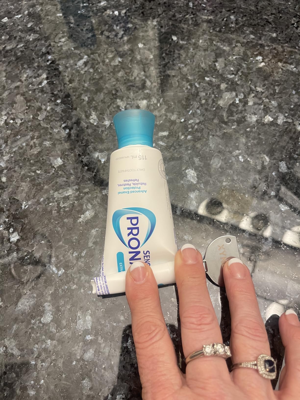 Tube Key Tooth Paste Squeezer – Set of 3 Manual Toothpaste Squeezer ...