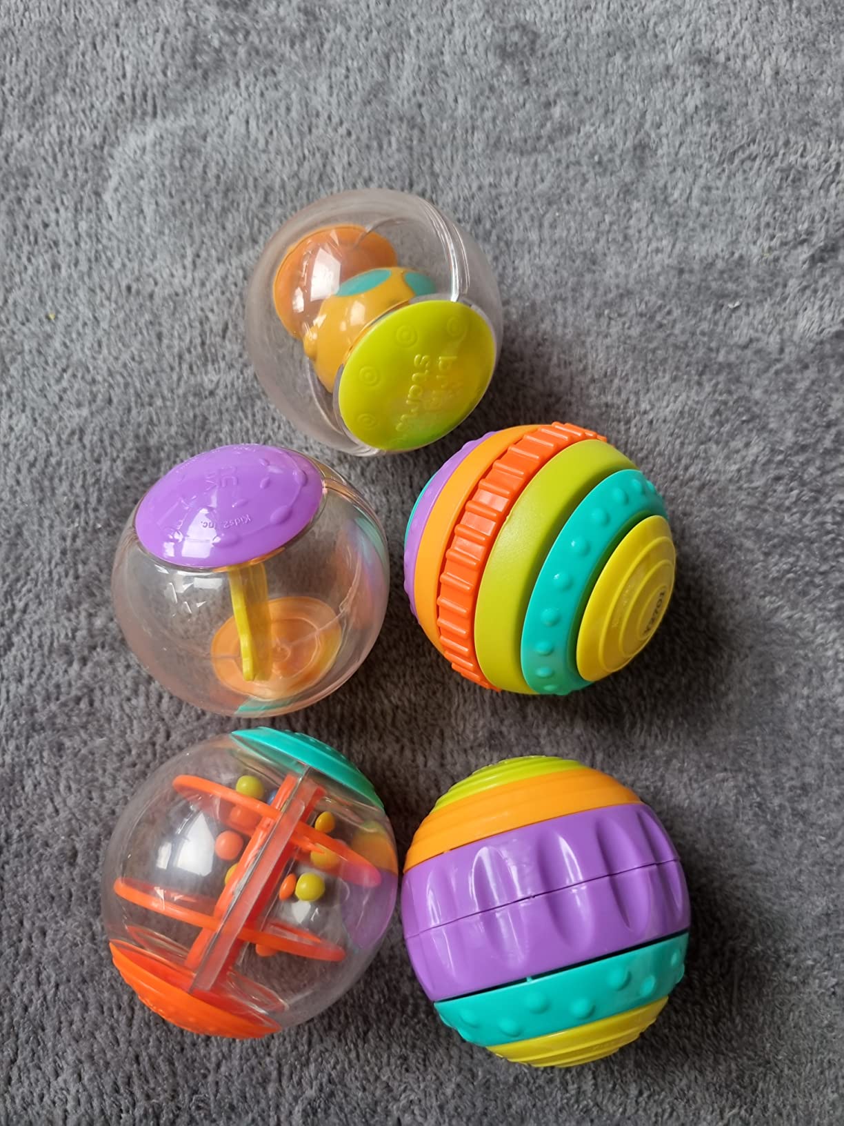 Bright Starts Shake & Spin 5 Activity Balls include Rattle, Spinner ...