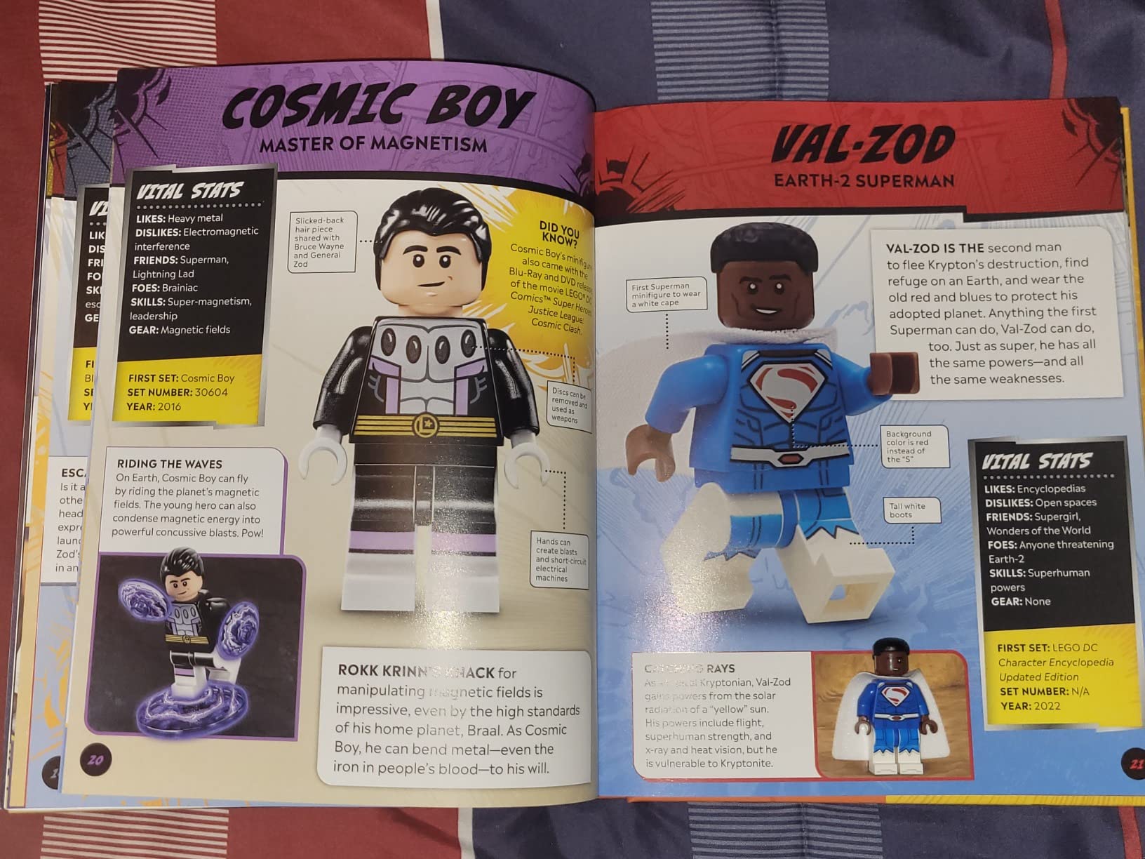 LEGO DC Character Encyclopedia New Edition: With exclusive LEGO ...