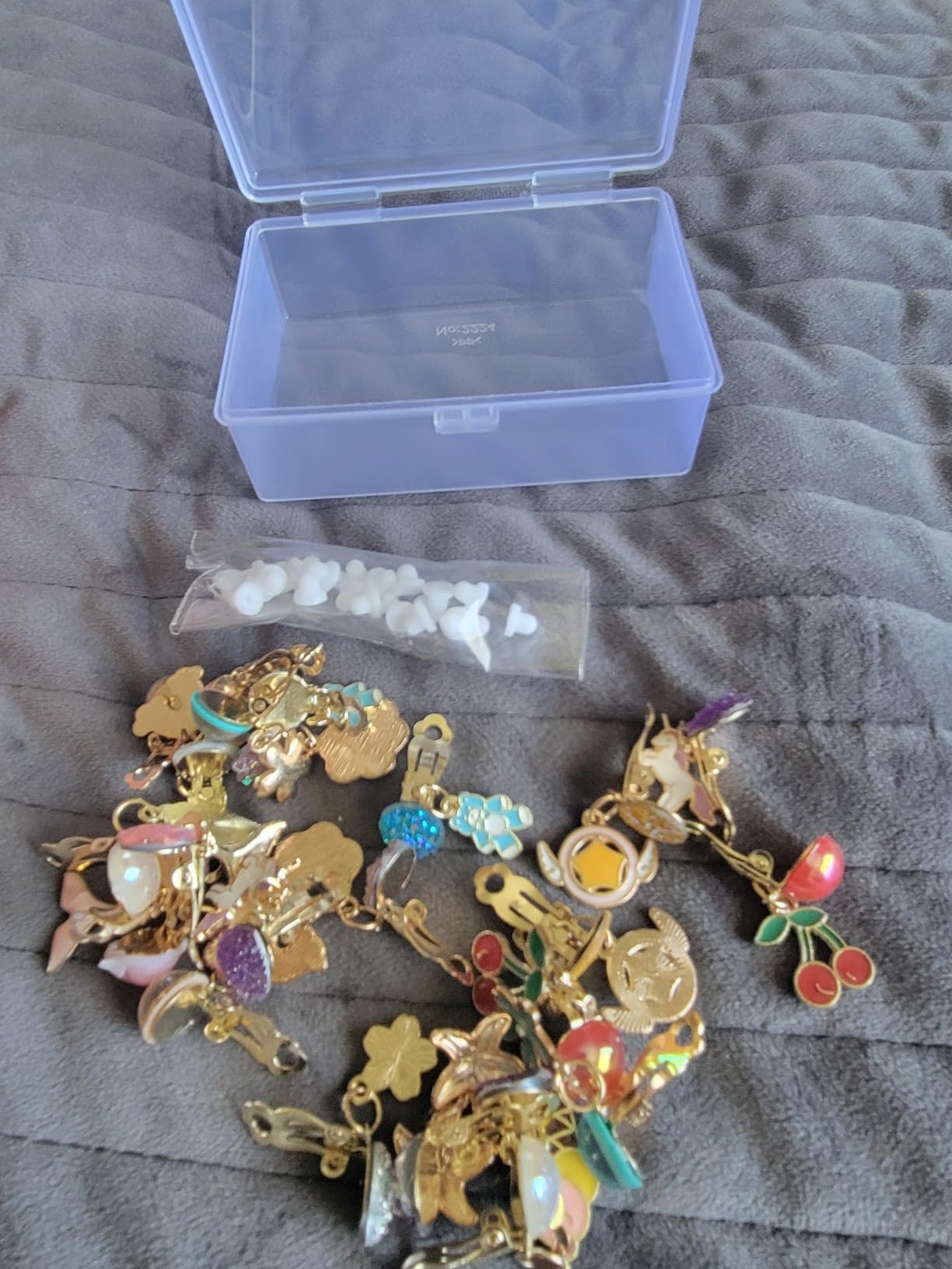 Amazon.com: Clip on Earrings for Girls, 12 Pairs Party Favor Pretend ...