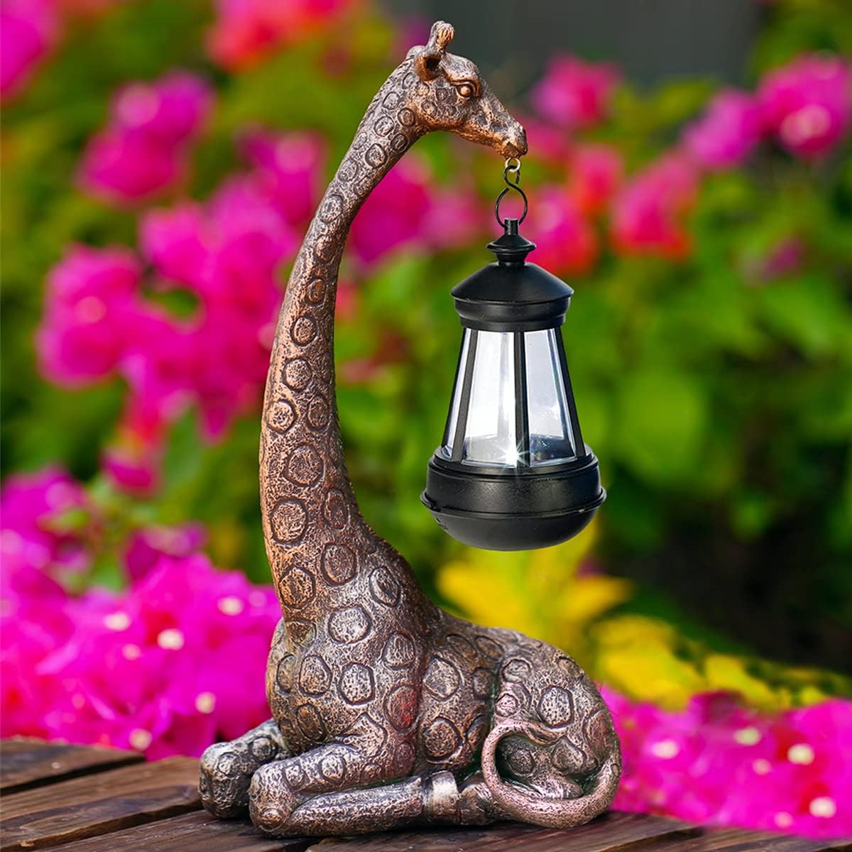 Goodeco Giraffe with Solar Lanterns - 28cm Giraffe Ornament Outdoor ...
