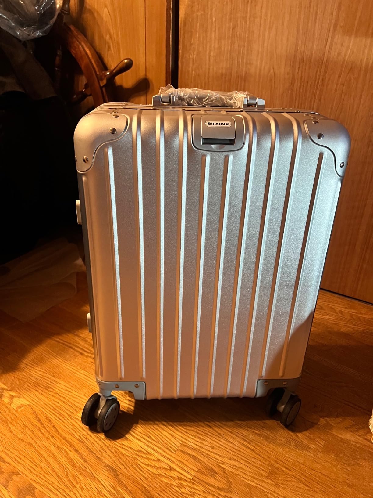 Amazon | [DoubleTT] スーツケース アルミ・マグネシウム合金製 機内持ち キャリーケース アルミフレーム 超軽量 耐衝撃 キャリーバッグ 大容量 TSAロック搭載 静音 大型 ...