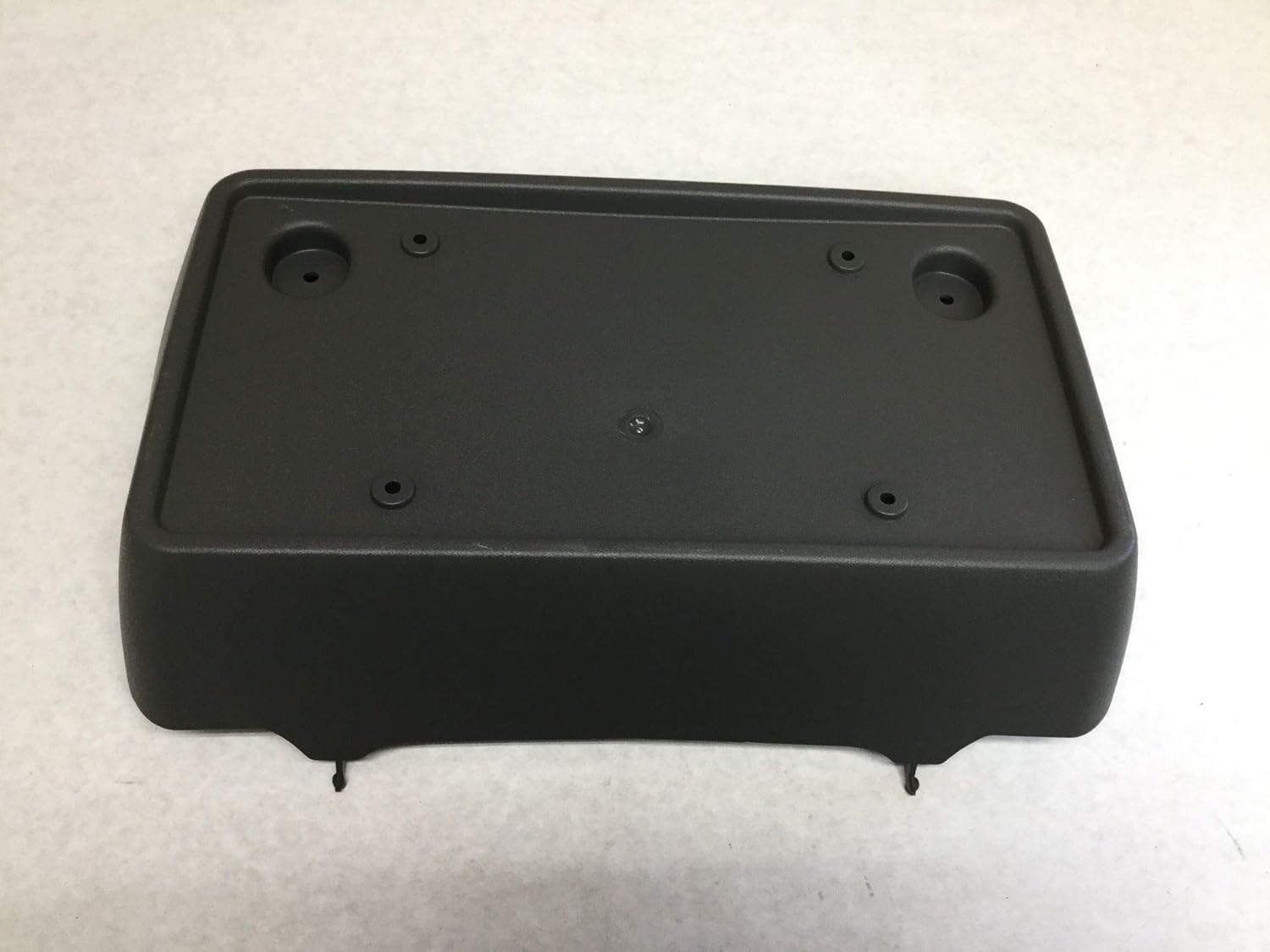 Amazon.com: Genuine GM 15851090 License Plate Bracket, Front : Automotive