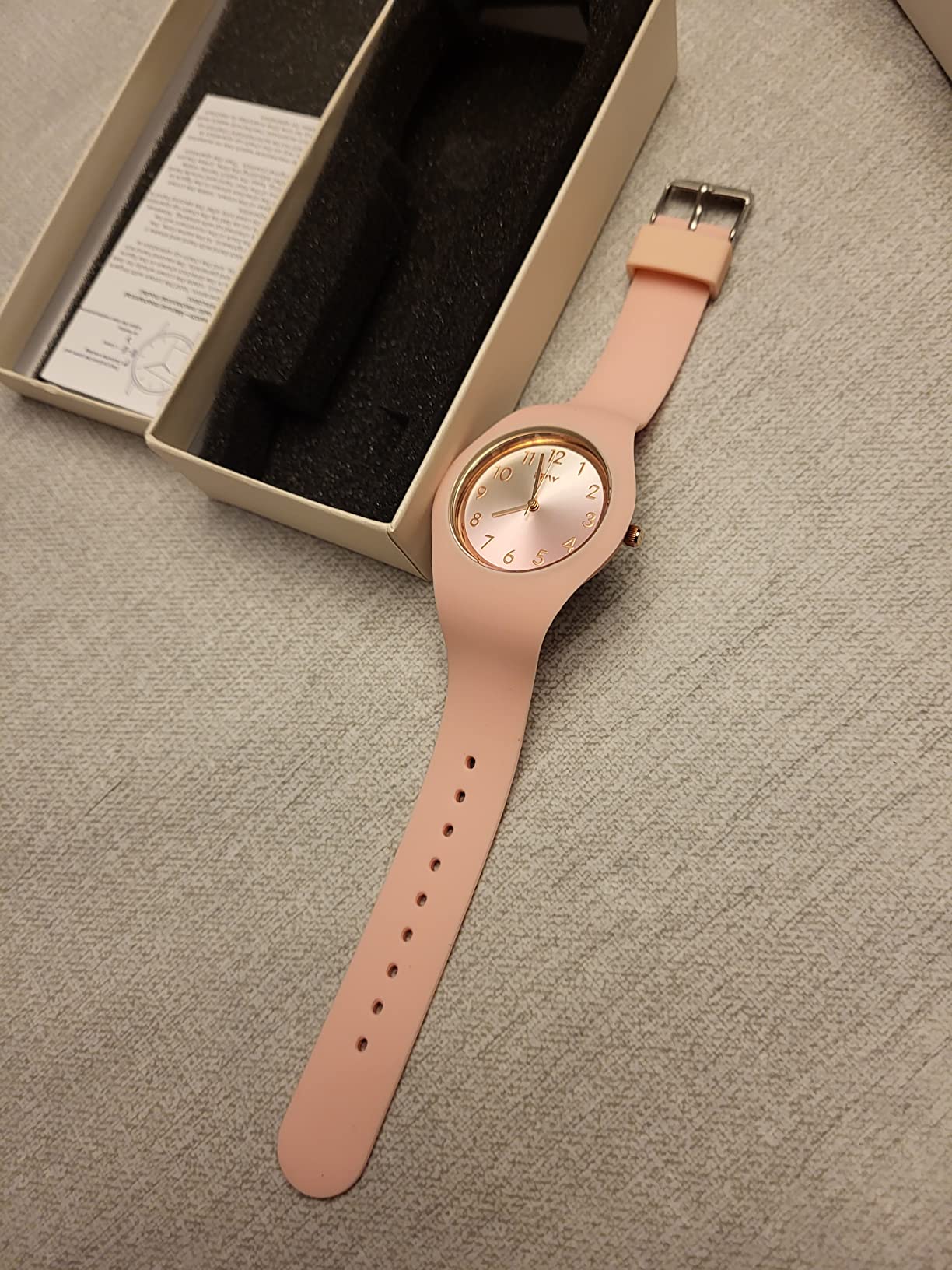 Womens Watch Easy Reader Round Quartz Analog Wrist Watch for Women ...