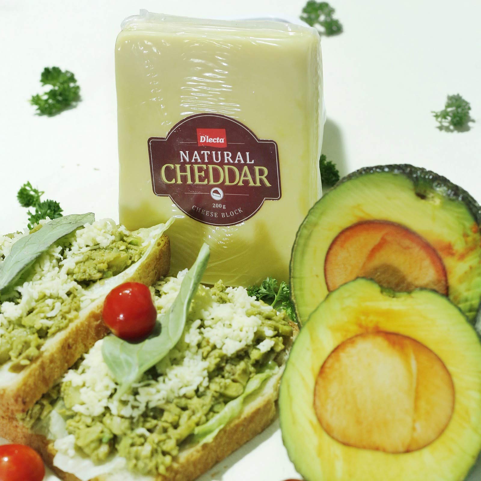 D'lecta Foods Natural Cheddar Cheese Block (1 Kg)- Buy Online in India ...