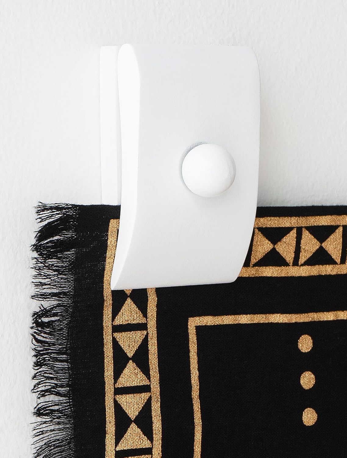 Amazon.com: 4 Large Quilt Hangers for Wall Display, Wooden Tapestry ...