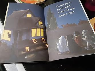 Amazon.com: Pumpkin Day!: A Festive Pumpkin Book for Kids (Step into ...