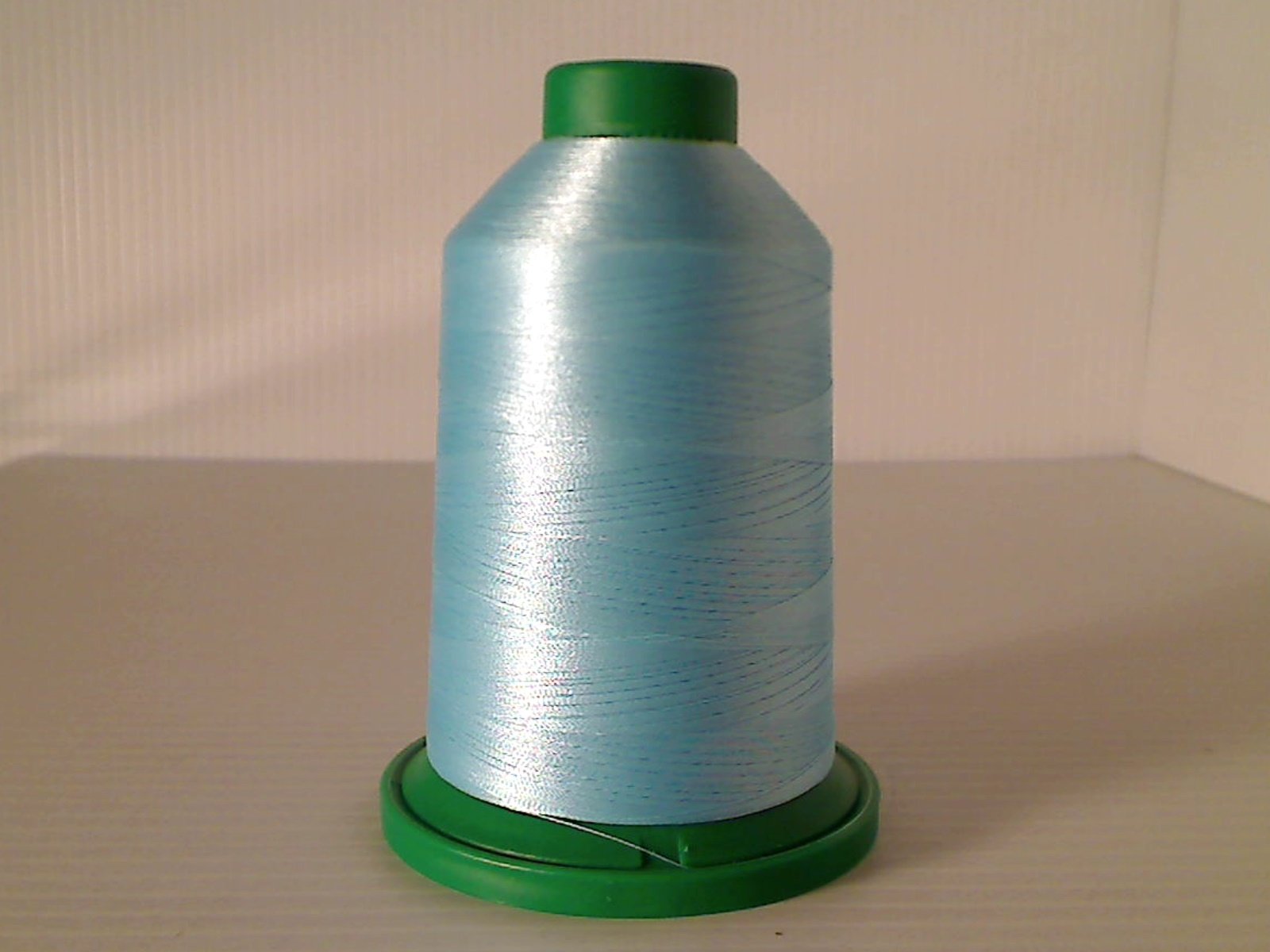 Amazon.com: Isacord Embroidery Thread 5000m (3900-3971) (3962) : Arts ...