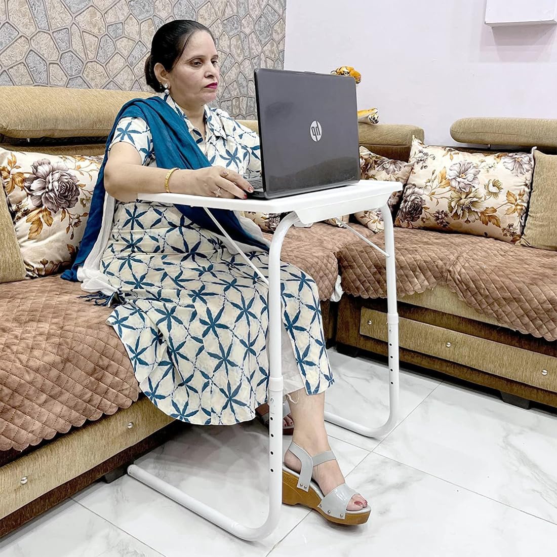 Table MAGICC Multipurpose Laptop Table Mate Finish Top Work at Home ...