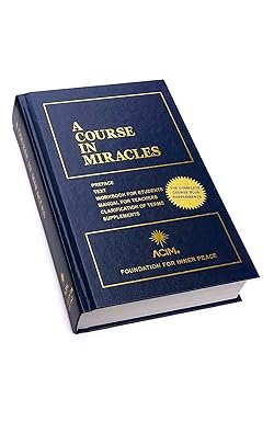 Amazon.com: A Course in Miracles: Combined Volume: 9781883360252 ...