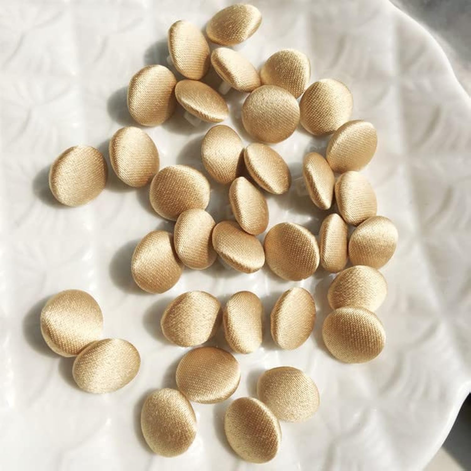 Amazon.com: MMvolesy 50PC Gold 1/2 Inch Satin Cloth Buttons with Shank ...